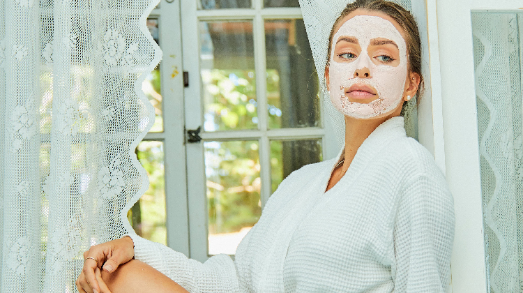 Calamine Powder Benefits in Skin Care and Natural DIY Facial Skin Care ...